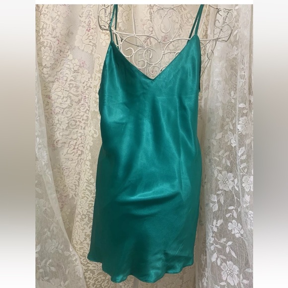 Beth Michaels | Intimates & Sleepwear | Vintage 9s Green Satin ...
